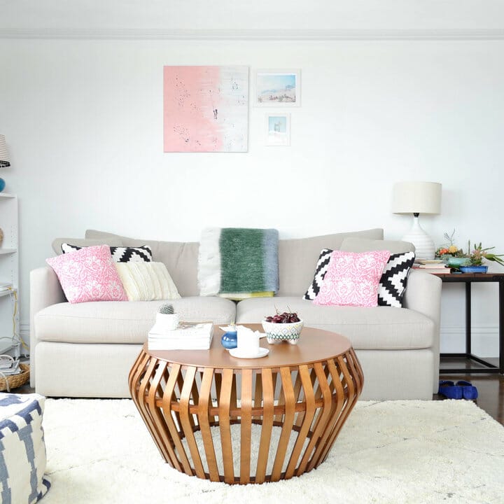 31 Eye-Catching Round Coffee Table Decor Ideas for You